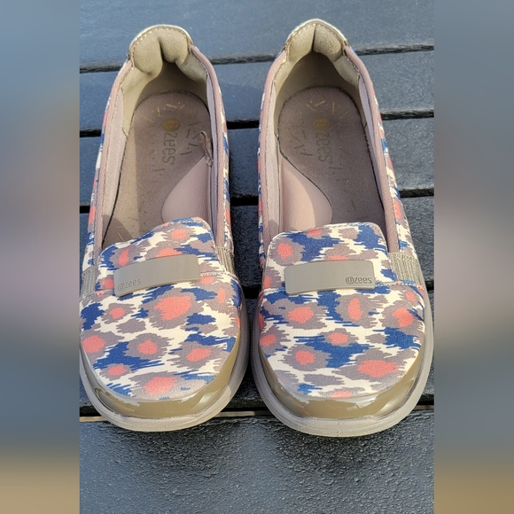 Bezees by Naturalizer | Shoes | Bezee By Naturalizer Comfort Slipon Sz ...